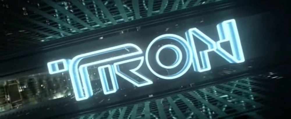 TRON: Legacy (2010) — Set-Jetter