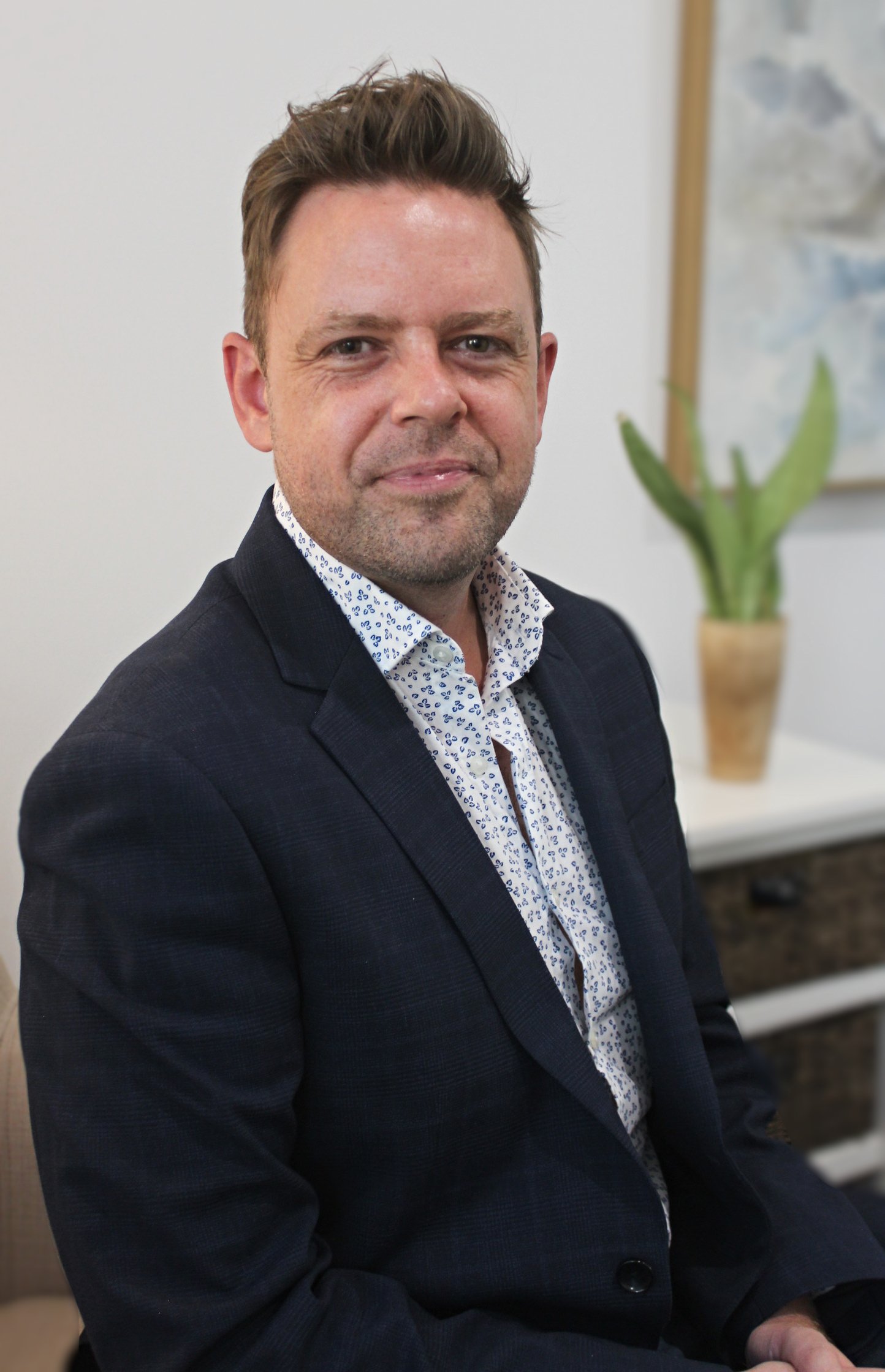 Simon MacLachlan - Clinical Psychologist
