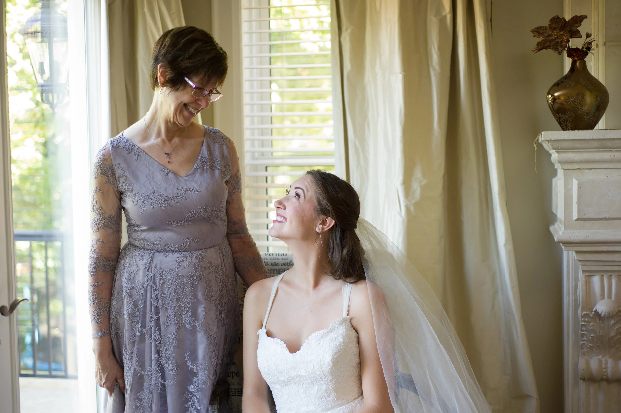 WE GOT OUR WEDDING PHOTOS!! — Plant Based Bride