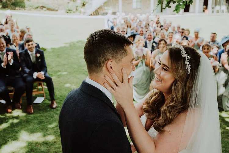 Devon Wedding Photographer - Amy Sampson Photography