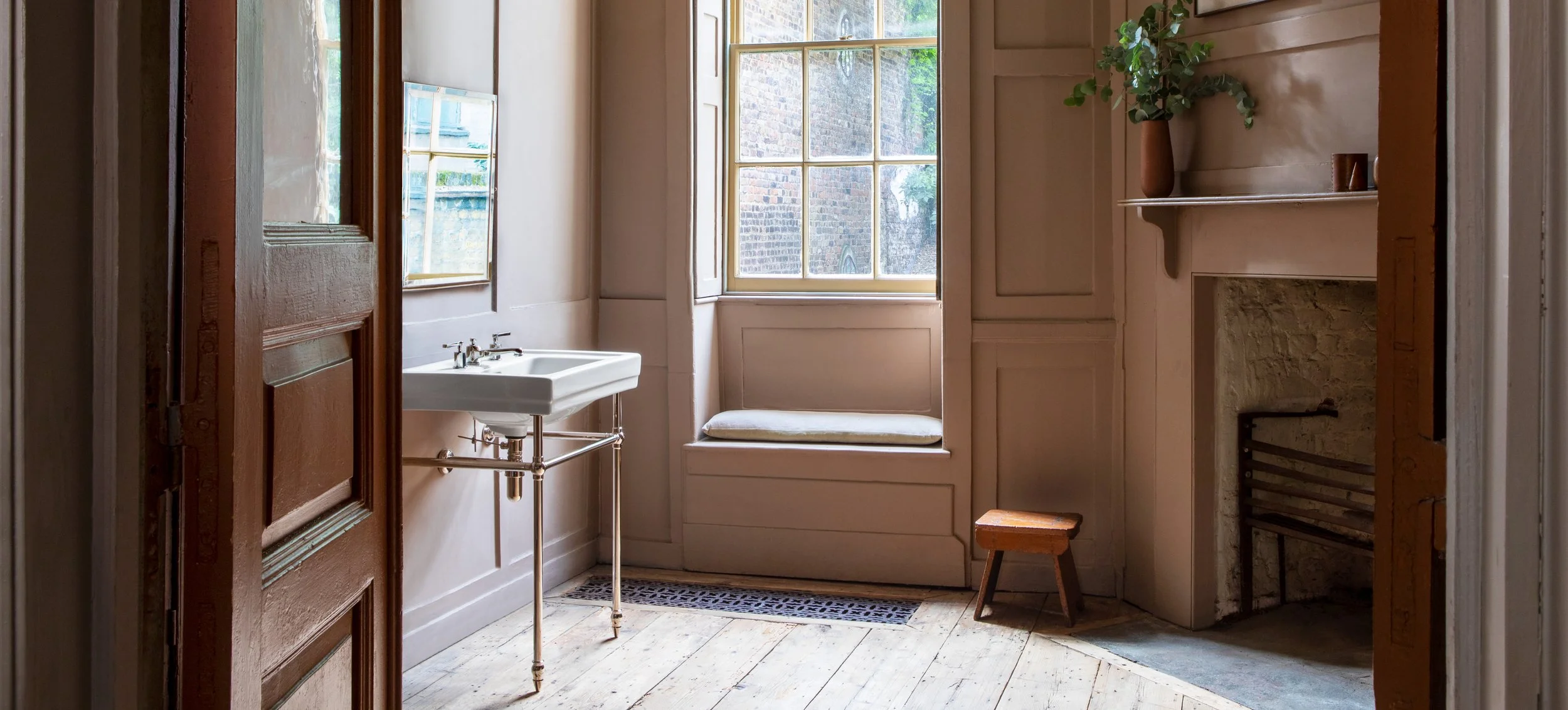 Lefroy Brooks (UK & Europe)