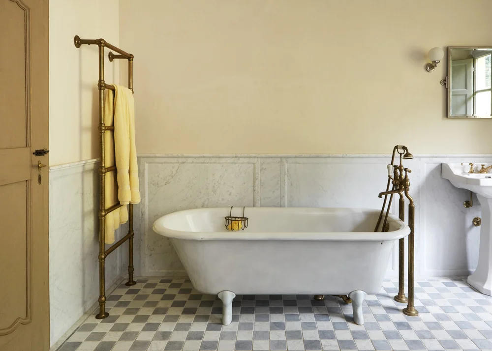 THE CARRARA BATHROOM — Lefroy Brooks (UK & Europe)