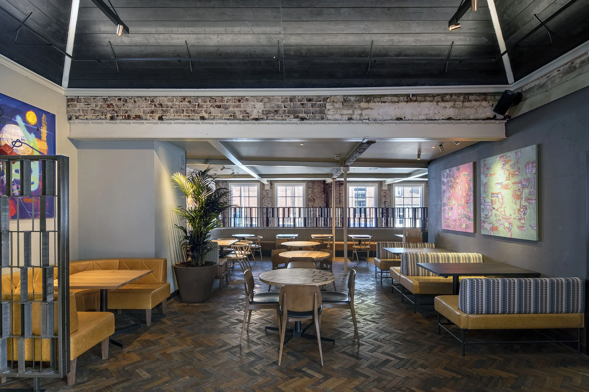 Nando's Reigate — FUSION Design & Architecture
