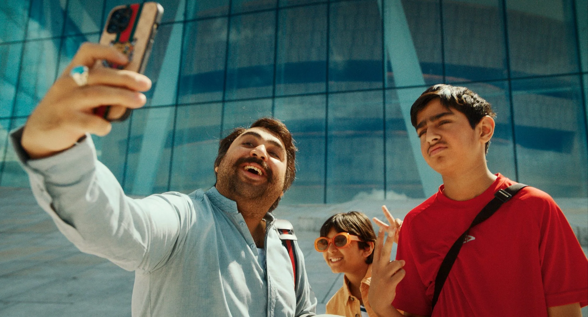 Hør her`a! — MOTLYS