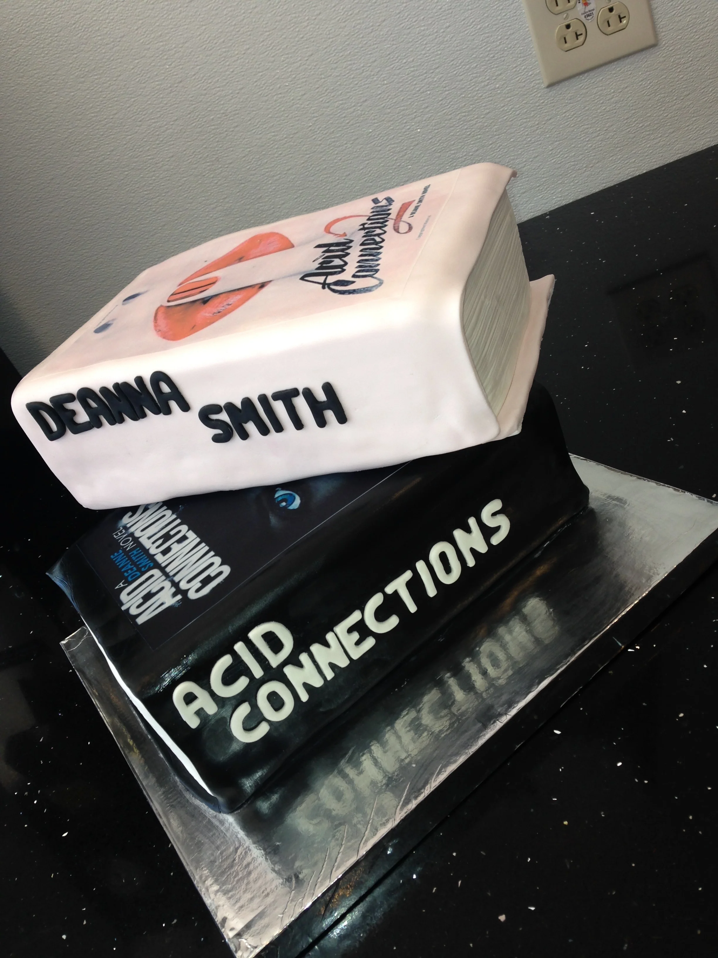 Designer Cakes — Delectable Desires Pastries & Cakes