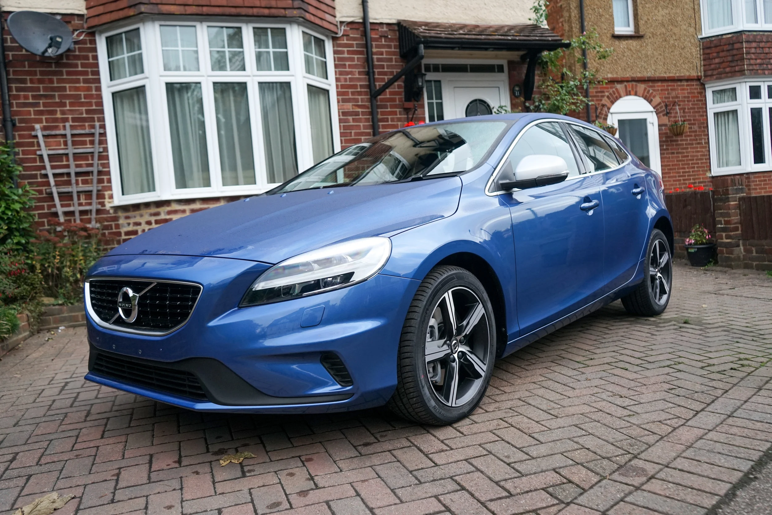 Volvo V40 D3 R-Design Detailing | Detail Driven