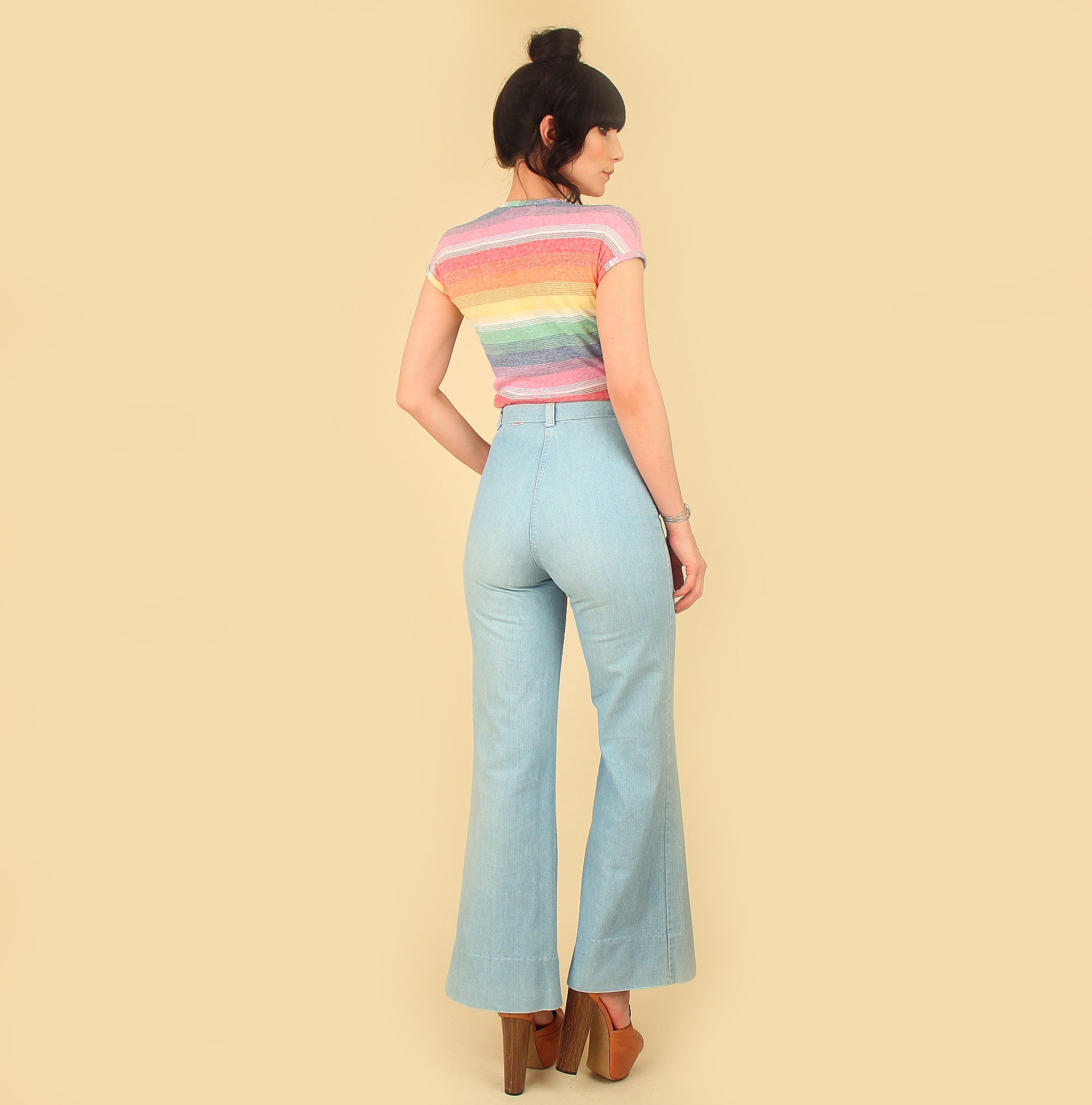 ViNtAgE DITTOS Jeans // High Waisted Bell Bottoms — Hellhound Vintage