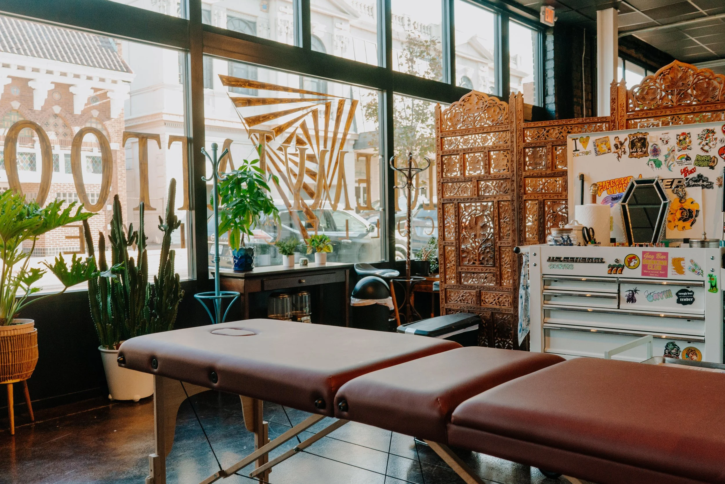 Tattoo Shop St. Louis | Fine Line & Custom Tattoos | Alchemy