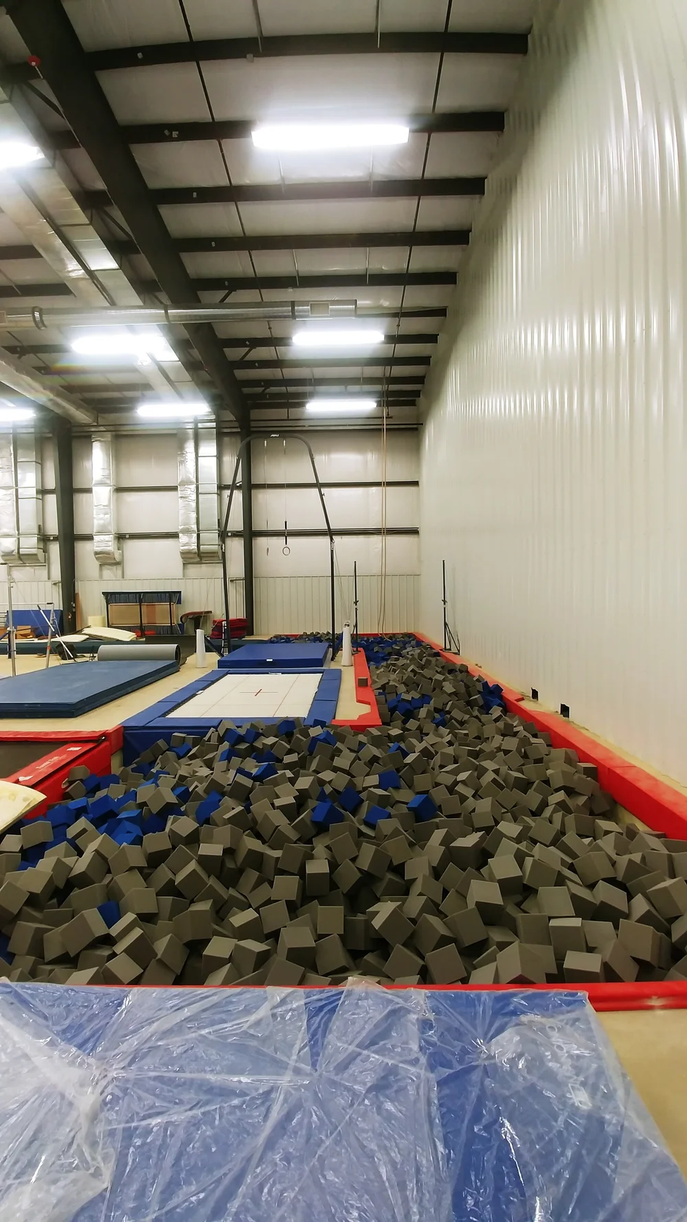 Gymnastics Trampoline And Foam Pit