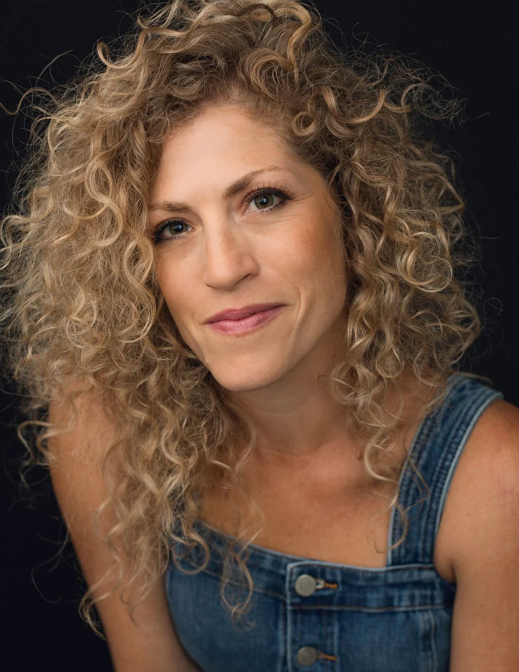 Sarah File's Instagram, Twitter & Facebook on IDCrawl