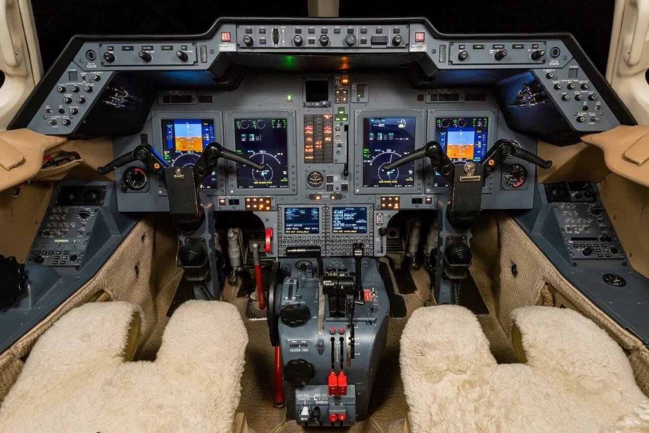 Hawker 800XP N90WP — Air 7