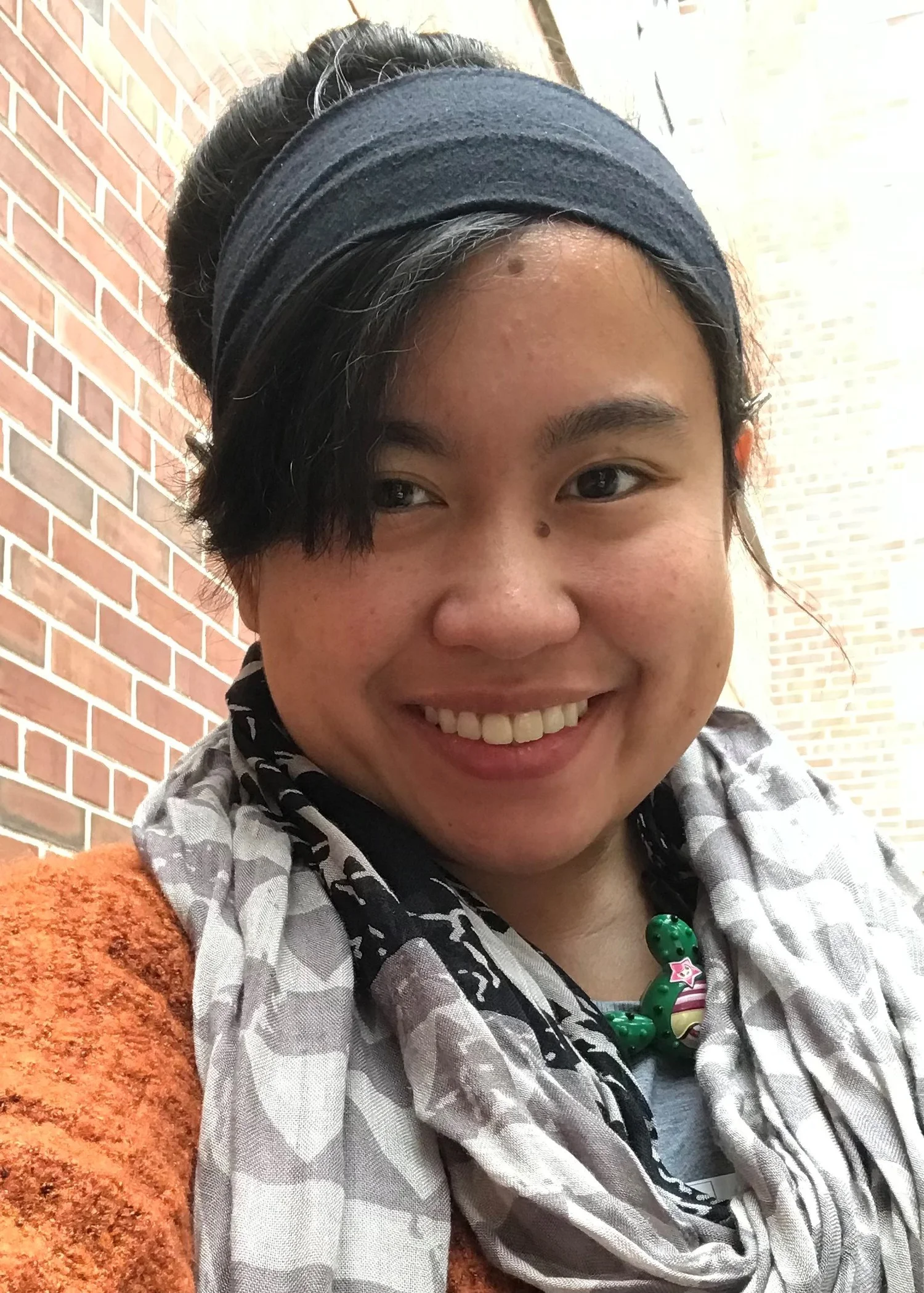 Jeselle Santiago, MSW, LCSW — Genesis Clinical Services, S.C.