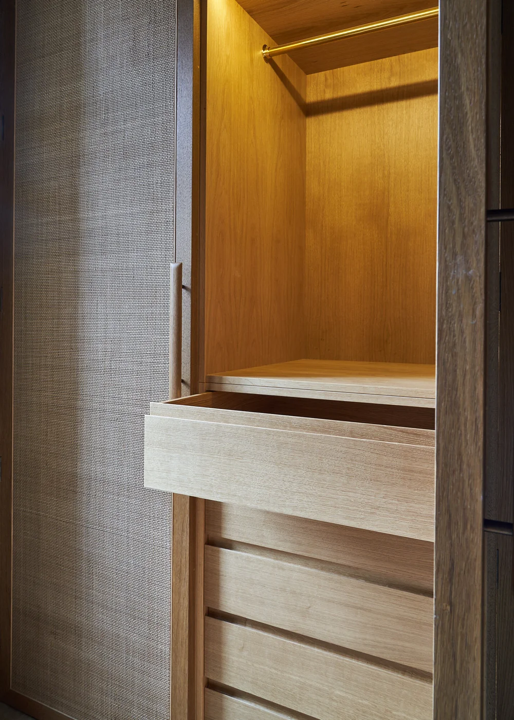 Byron & Gómez - Designer dressing room with cane fronts