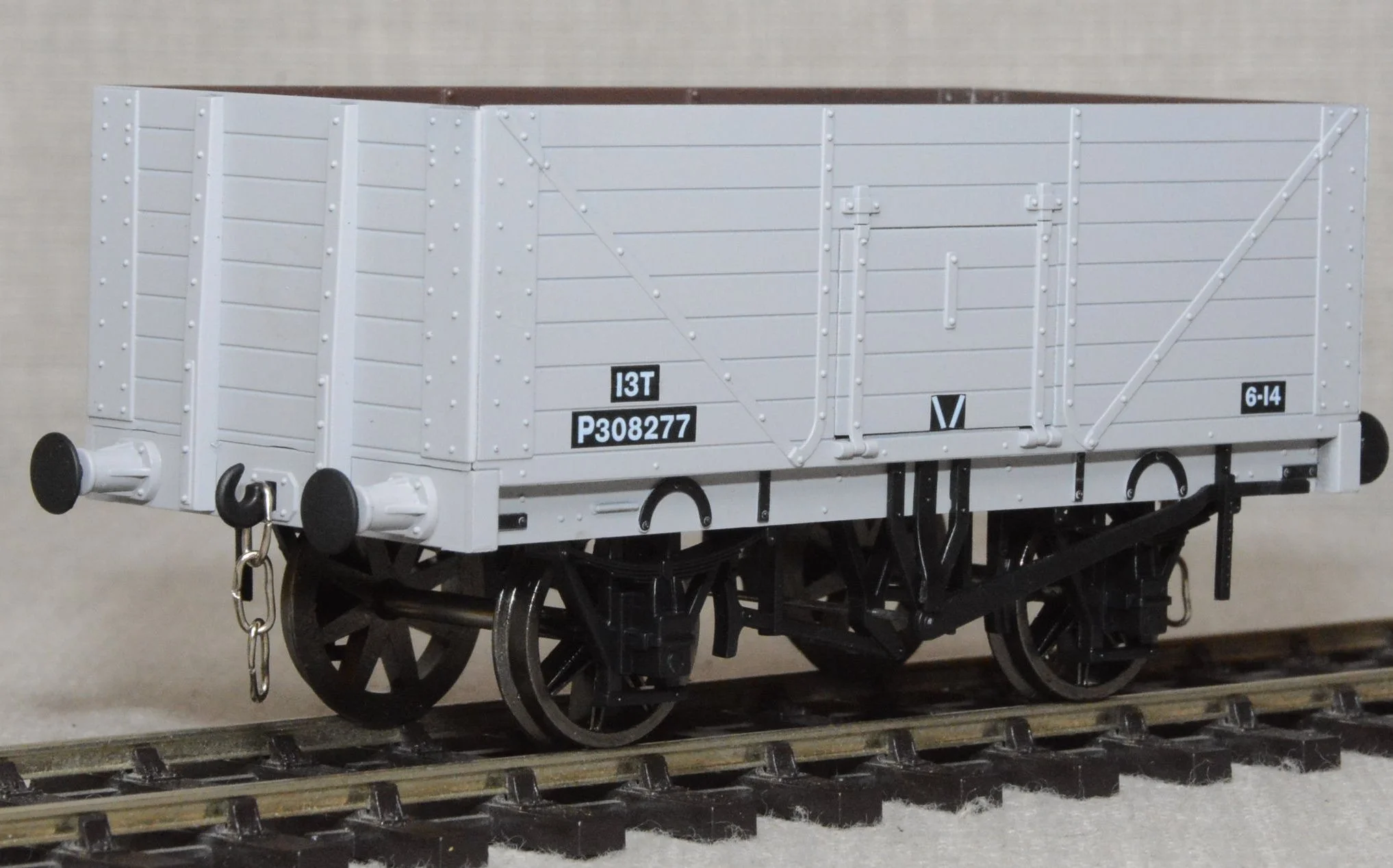 WAGONS- BR — Steamline Ltd.