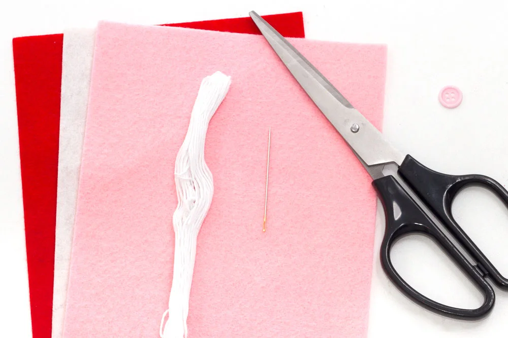 Valentines Felt Envelope — Doodle and Stitch