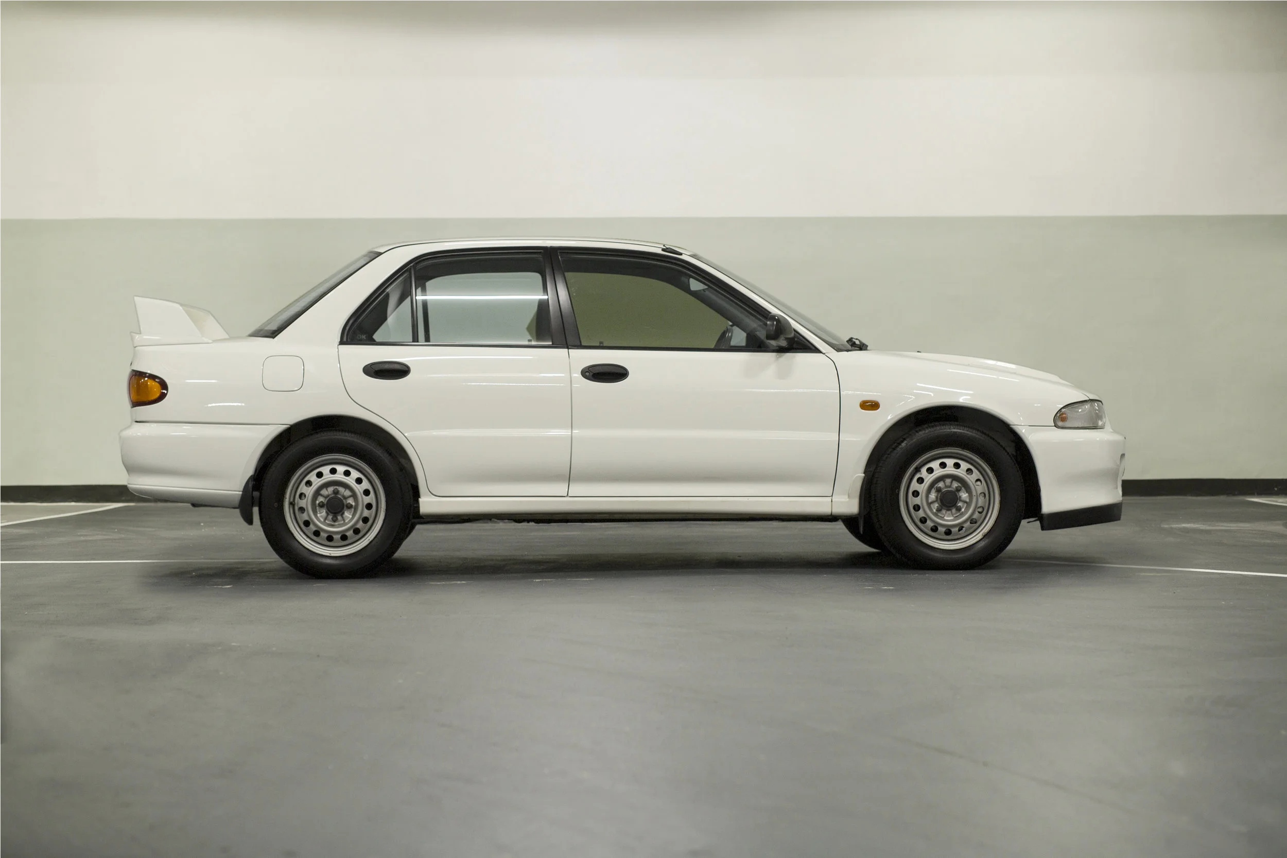 Mitsubishi Evolution 2