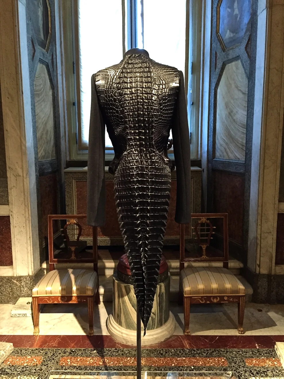 COUTURE/SCULPTURE: PITTURA, SCULTURA E MODA. L' ARTE A 360 GRADI ...