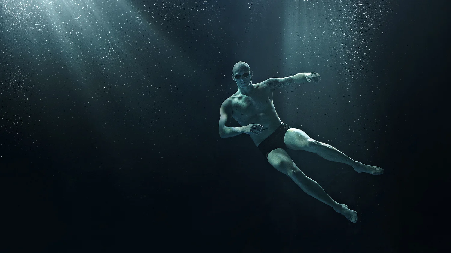 LACHLAN MOORE PHOTOGRAPHY.