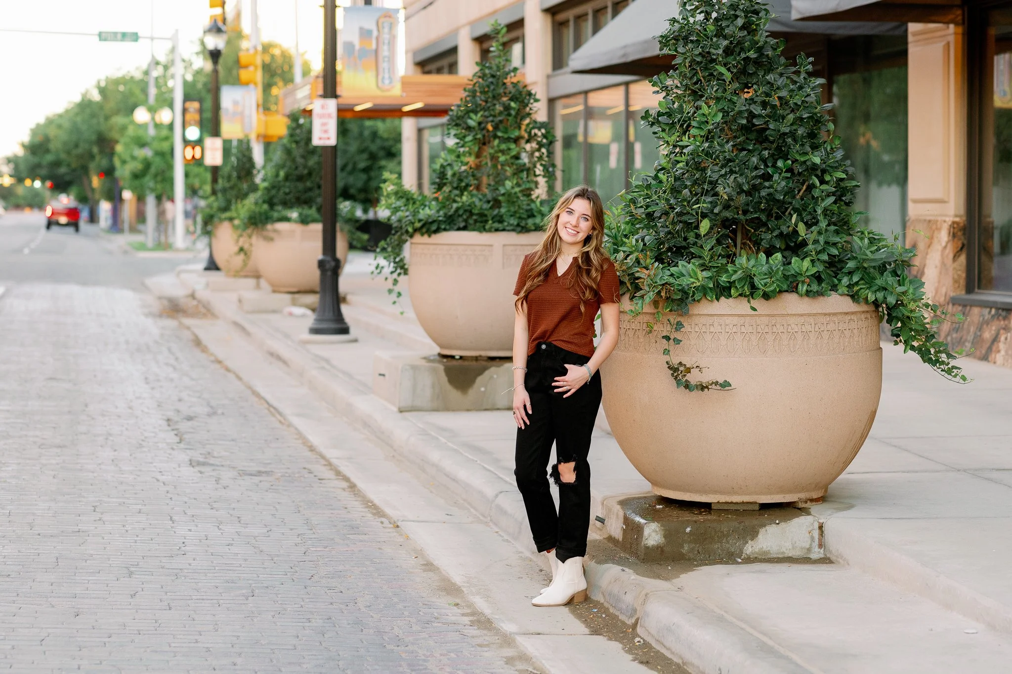 Peyton | Downtown Senior Portraits — Emily Prisk Creative