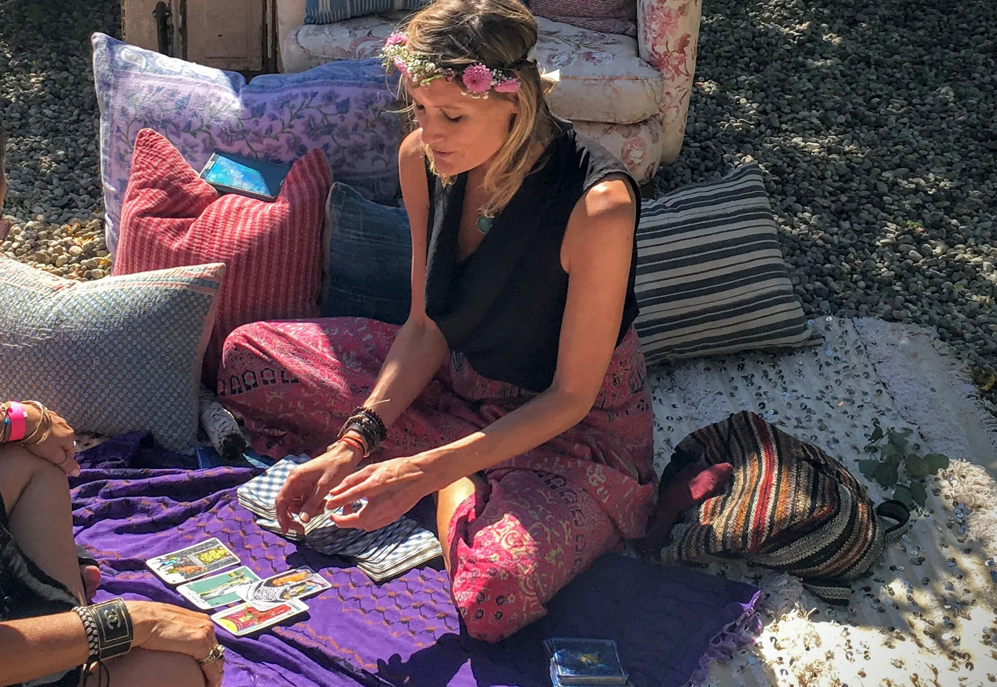 How Tarot Reader Angie Banicki's Gift of Intuition Made Her a Better ...