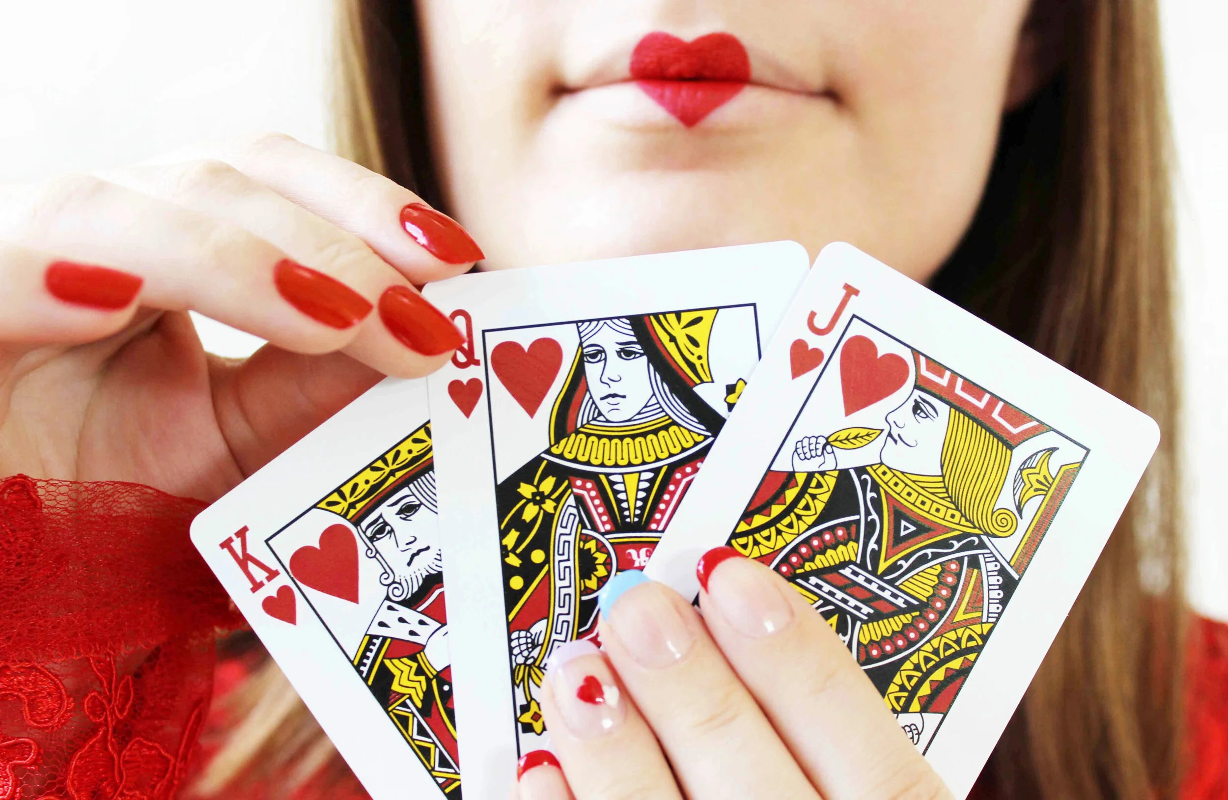 OPI Alice Through The Looking Glass Collection — Emma L.