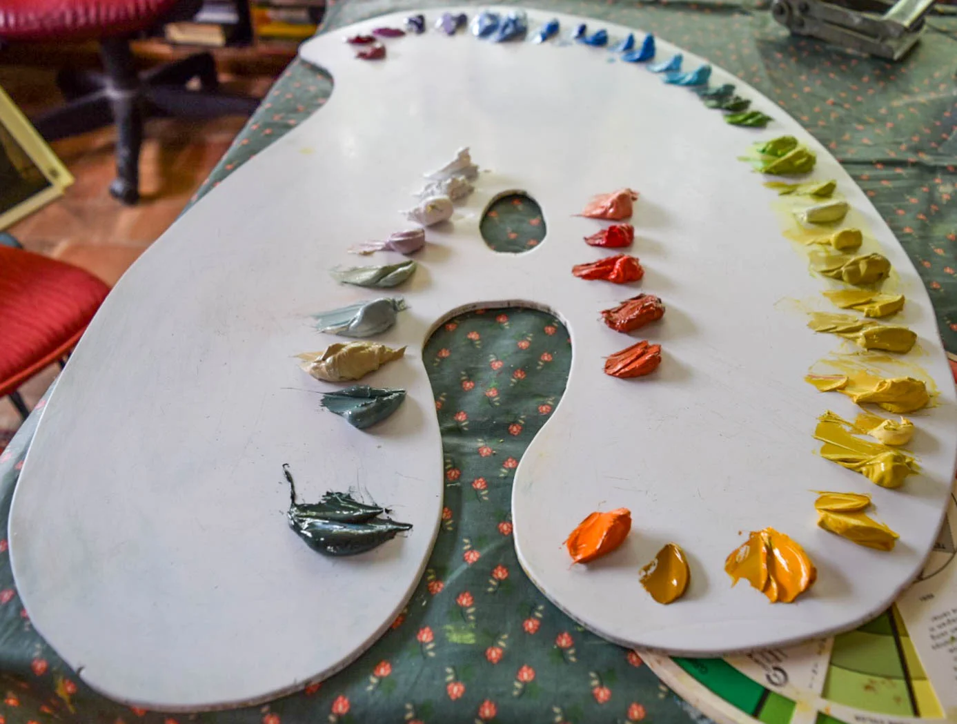 What Do Colors Really Mean? The Psychology Behind What We See & Color ...