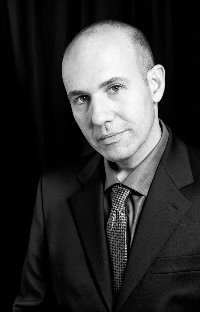 Commissioned commercial portraits — Author and editorial portraits ...