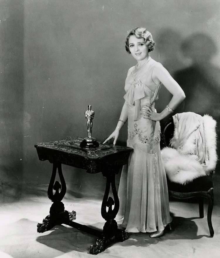 Mary Pickford: Classic Film Star, Movie Mogul, & America's Sweetheart ...
