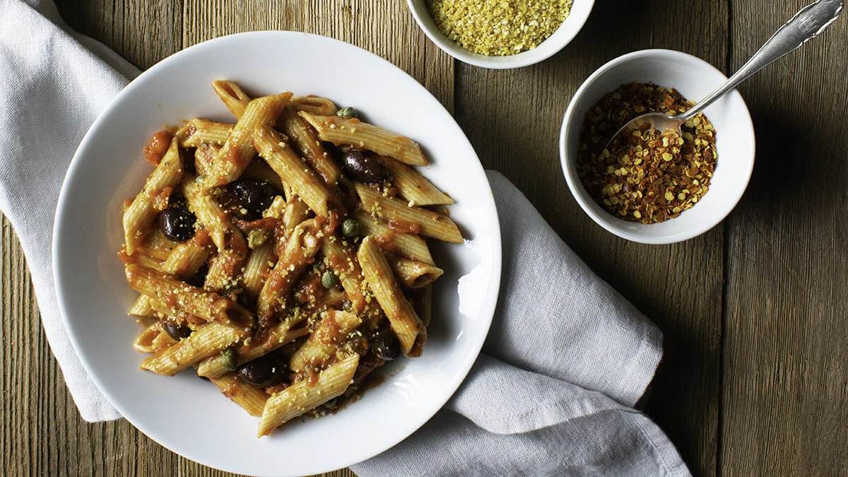 Instant Pot Vegan Pasta Puttanesca — Gracious Vegan