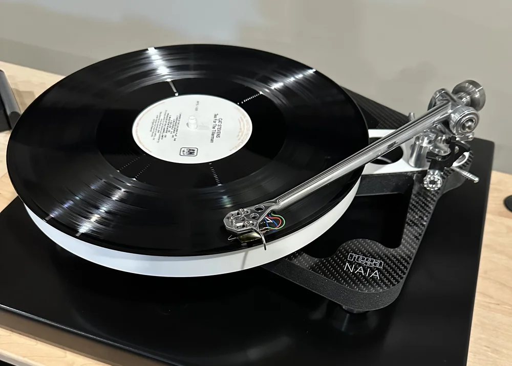 Rega Naia Turntable — Audiophilia