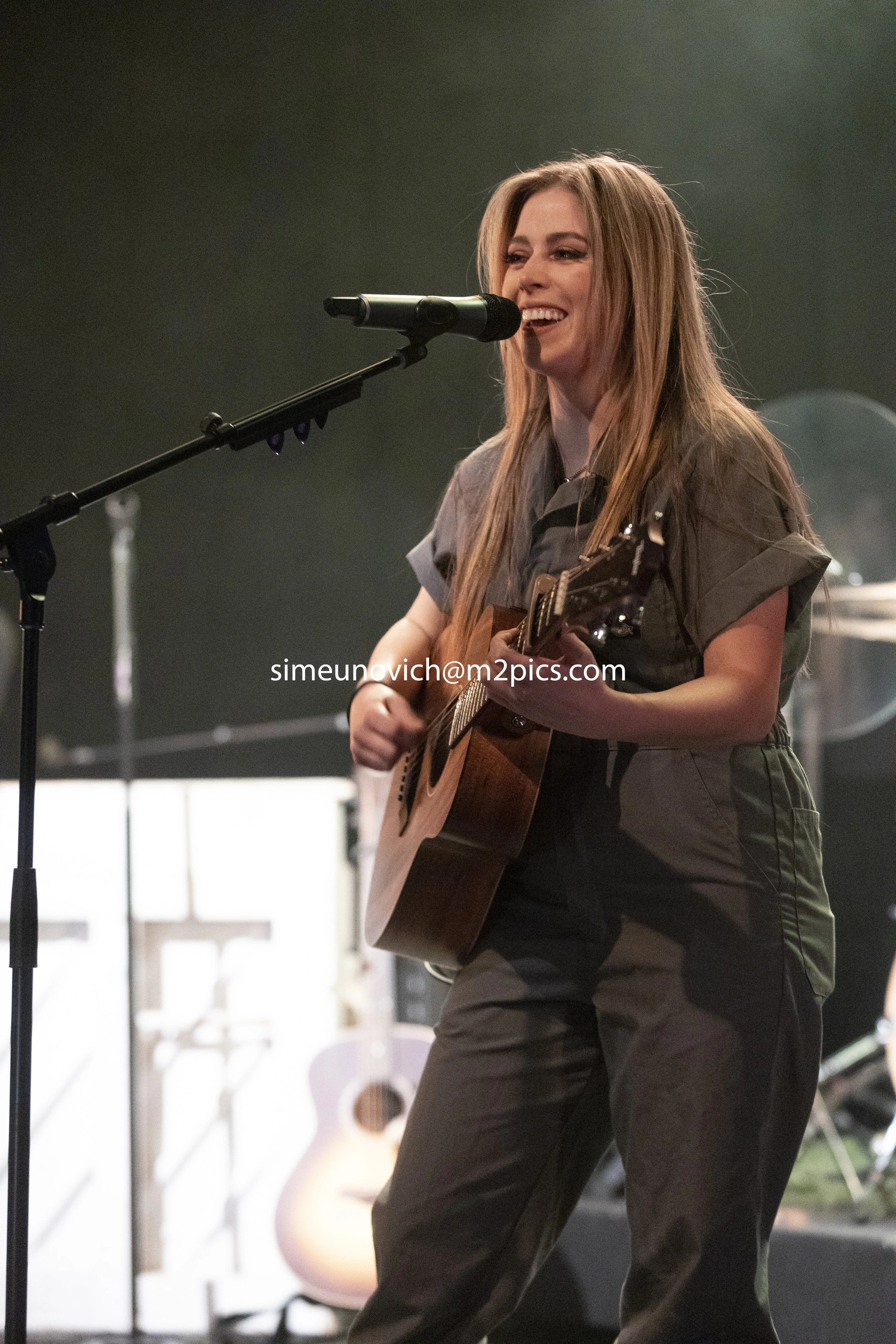 Robyn Ottolini at Biltmore Theatre Nov 30, photos by Mikki Simeunovich ...