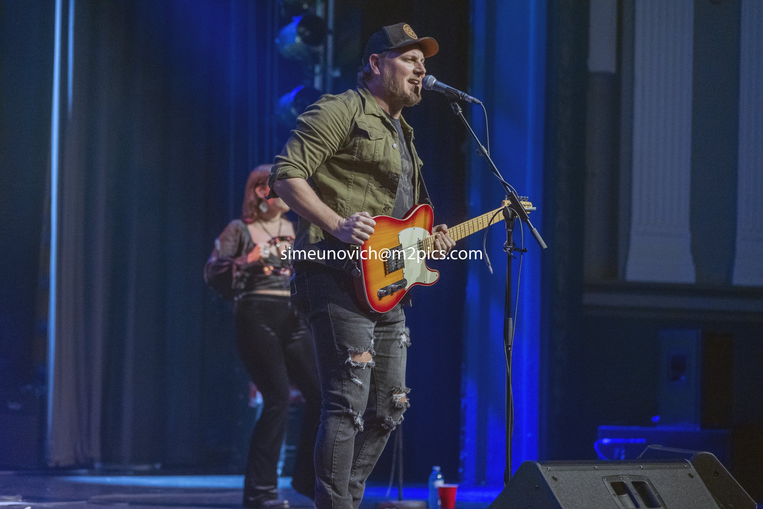 Jason Blaine at the Regent Theatre Dec 2, photos by Mikki Simeunovich ...