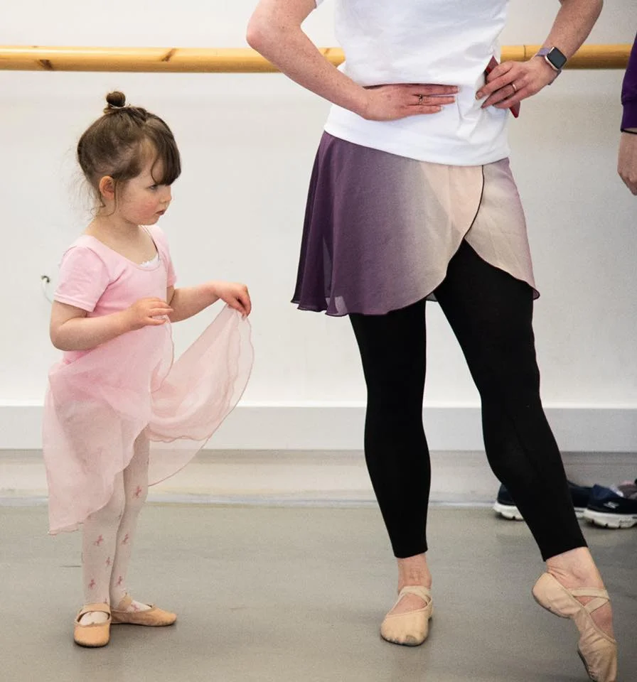 Along with ballet classes, we offer contemporary dance, modern dance and acrobatic arts classes ...