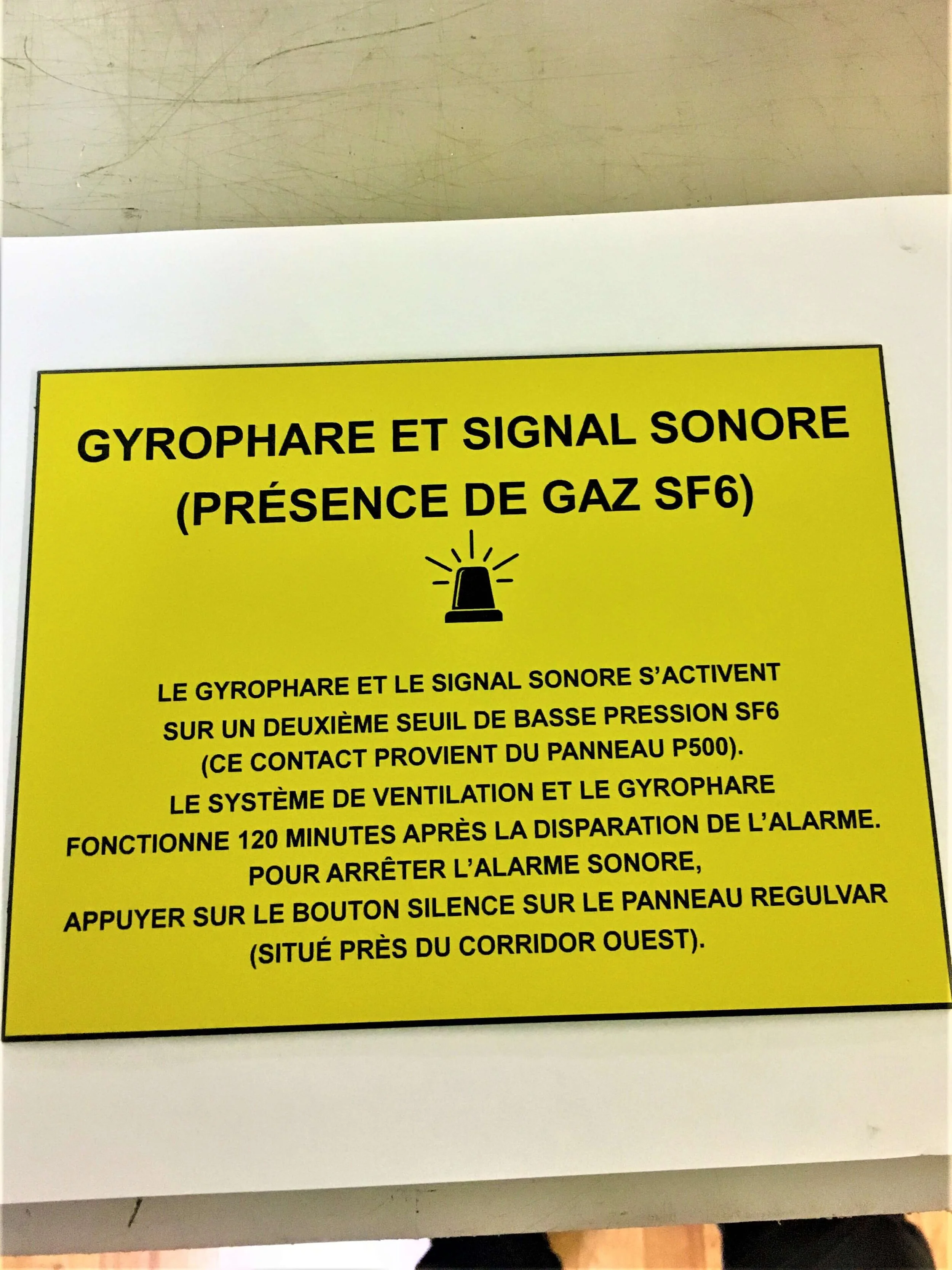 PLAQUE D'IDENTIFICATION ÉQUIPEMENT ET SÉCURITÉ | Systana