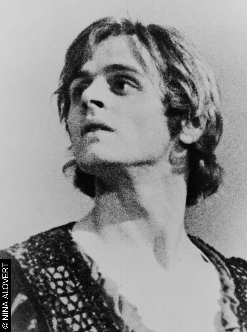 Nina Alovert — SASHA KORBUT