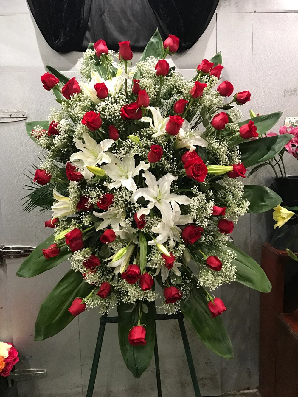 STANDING SPRAYS — URBAN FLOWERS