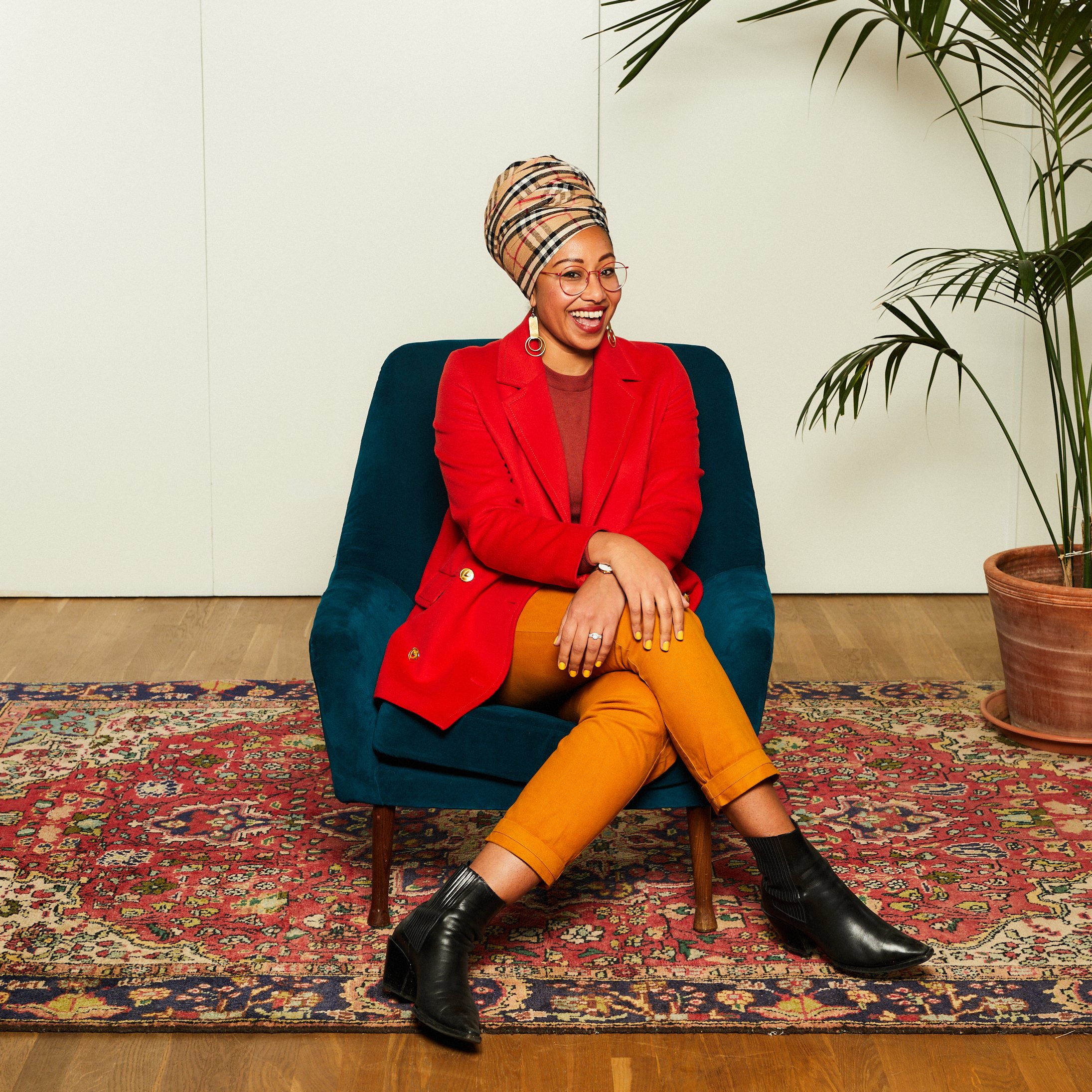 Biography — YASSMIN