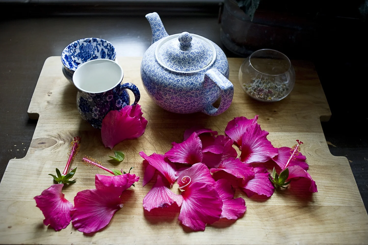 Graff Growing A/S - Care and About Hibisqs®