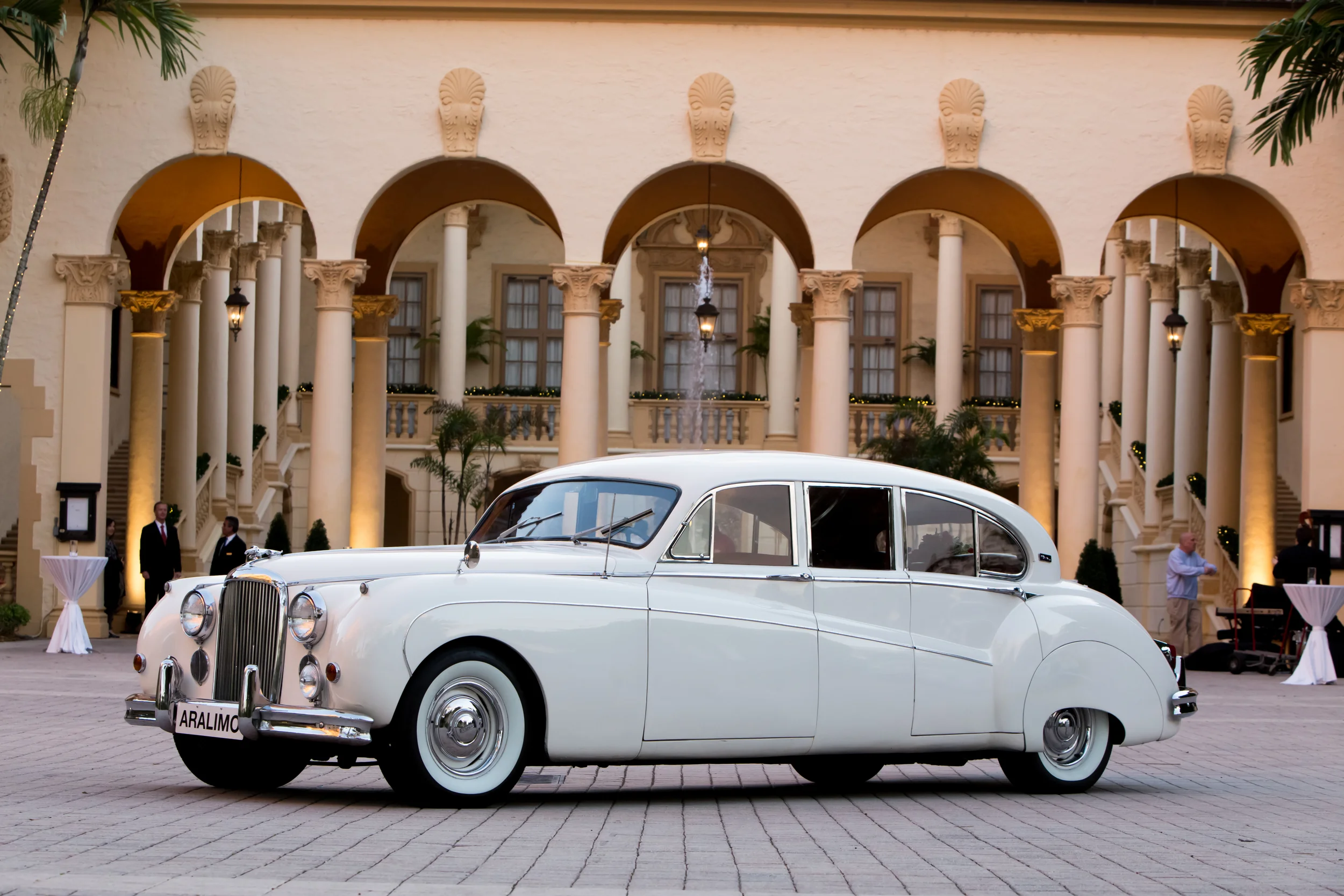 AraLimo - Limos Classic Cars Service, Miami, South Florida, Broward