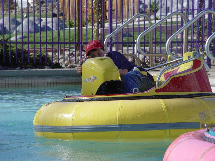 Bumper Boat | Boats | Oasis Fun Center