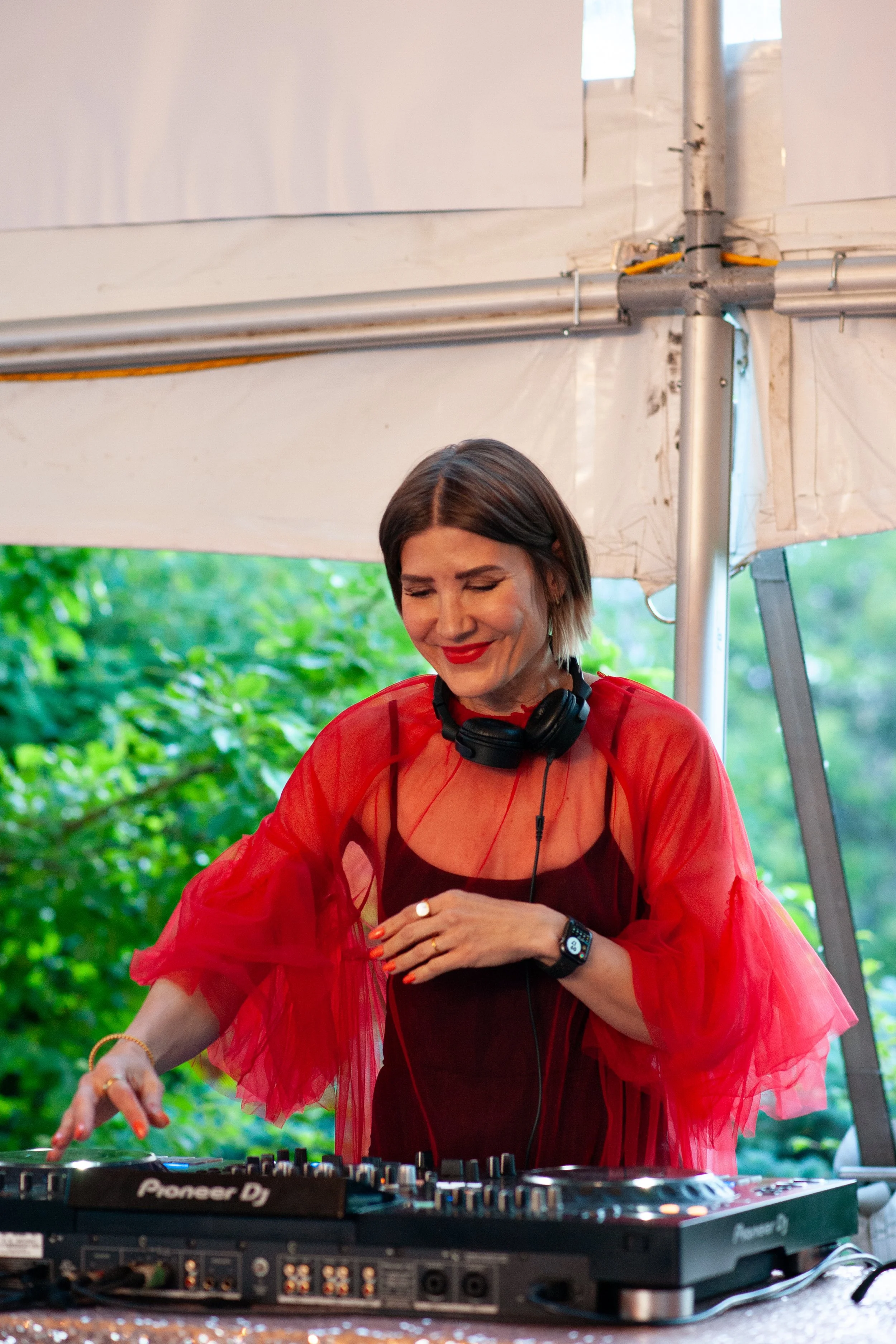 Rosé and Croquet — Deane House