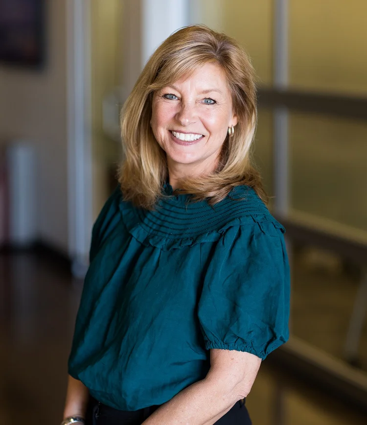 Cindi — Innovative Outsourcing