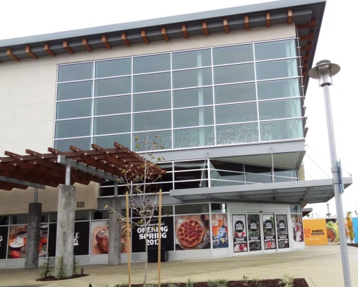 Outdoor Shopping Center "The Collection at Riverpark" in Oxnard is ...