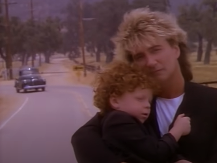 Rod Stewart's "Forever Young" Music Video is Unmistakably Filmed in ...