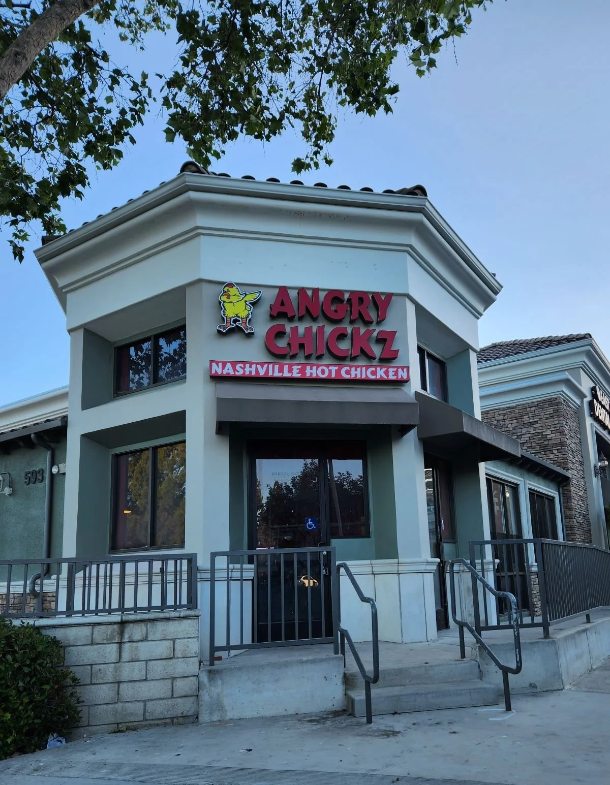 Angry Chickz Nashville Hot Chicken Thousand Oaks Grand Opening on ...