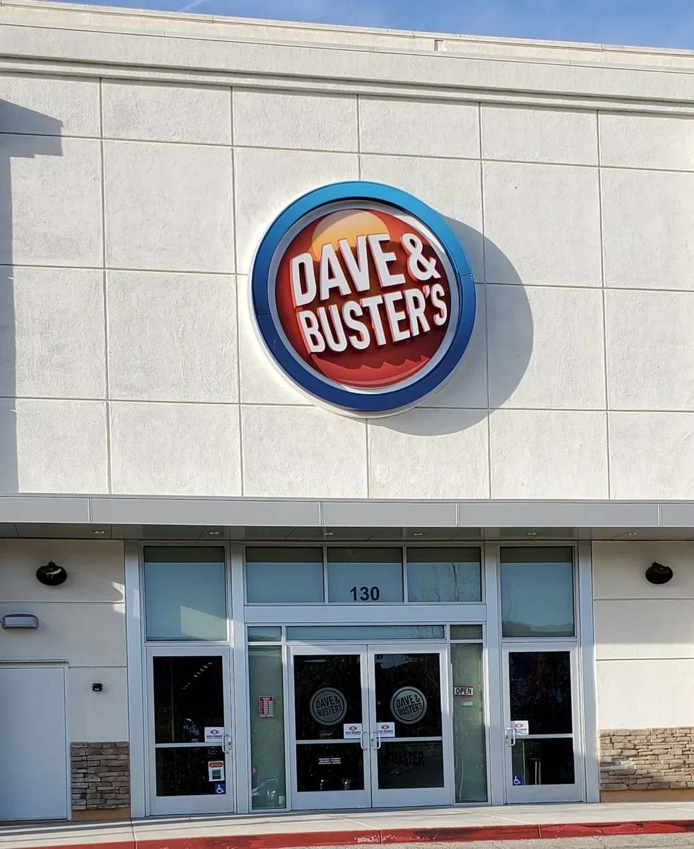Dave & Buster's in Thousand Oaks — Conejo Valley Guide | Conejo Valley ...