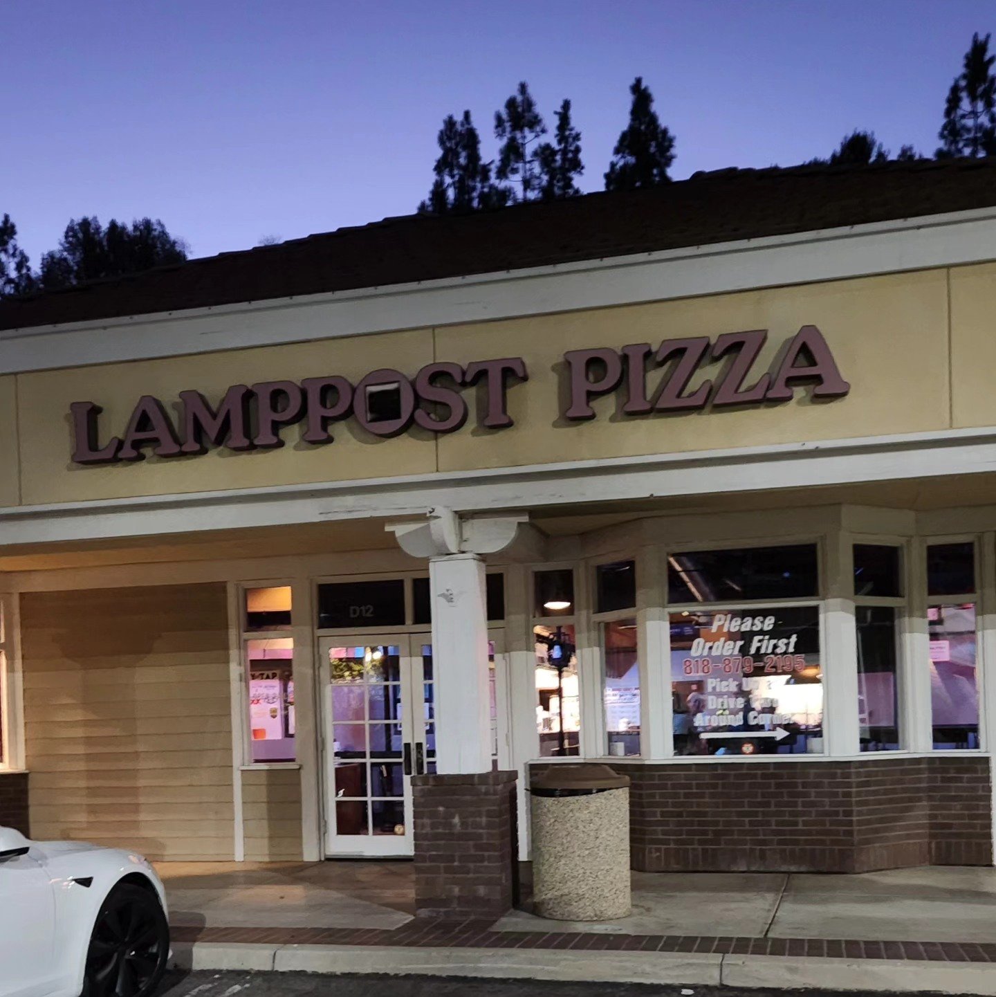 Lamppost Pizza Westlake Village Has Closed Its Doors — Conejo Valley Guide | Conejo Valley Events