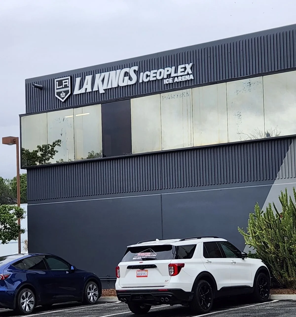 LA Kings Iceoplex Ice Arena in Simi Valley — Conejo Valley Guide ...