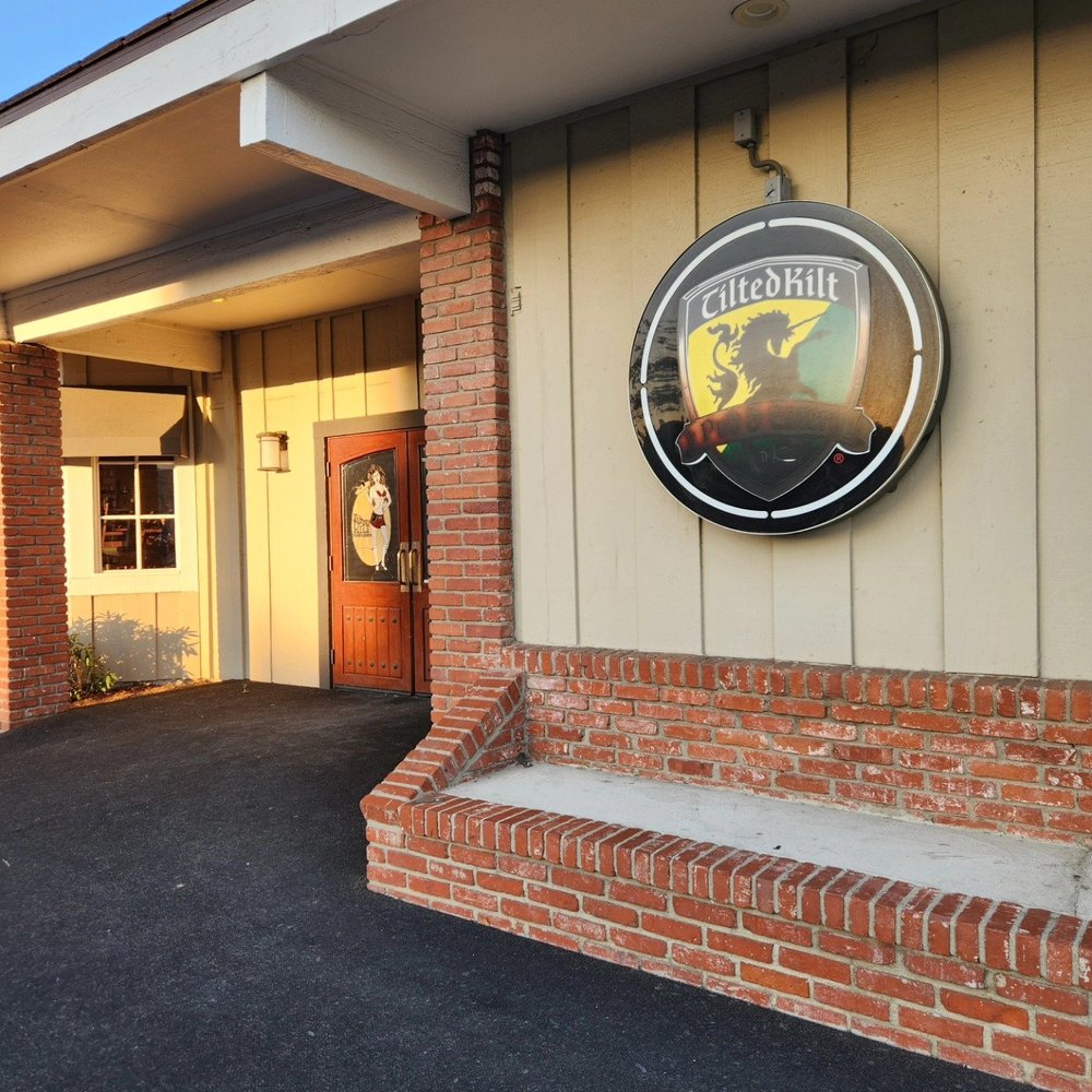 Tilted Kilt Thousand Oaks to Rebrand as New Concept, Oaks Local Craft ...