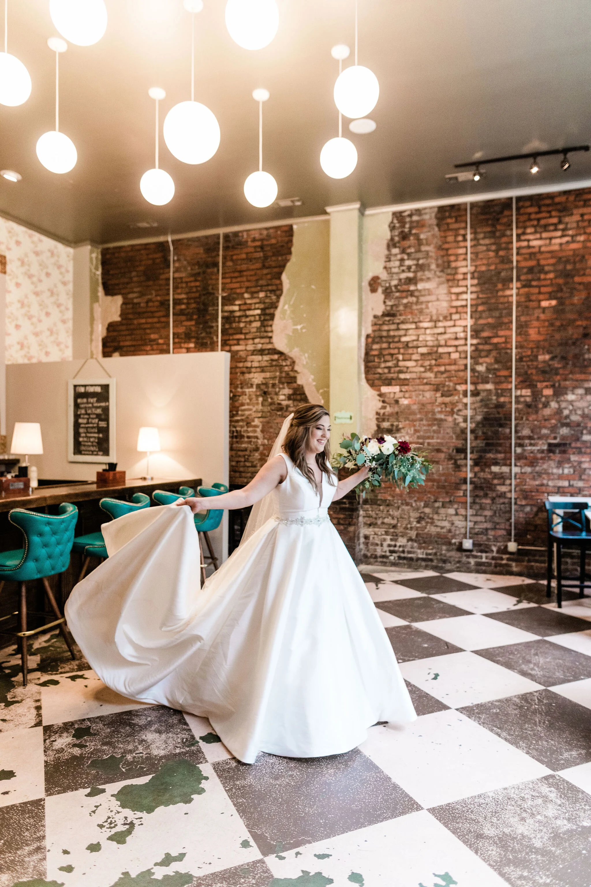 I&B Couple & Florals: Devon & Robbie — Ivory & Beau